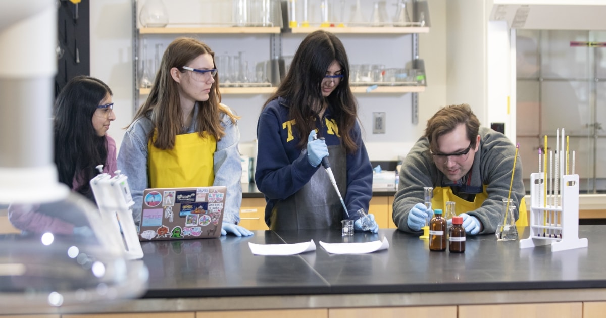 Biochemistry Program | TCNJ